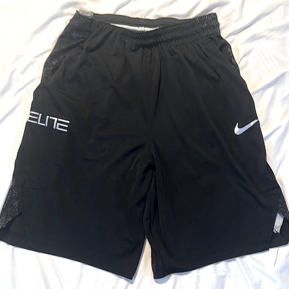 Nike | Shorts | Mens Black Nike Elite Drifit Shorts | Poshmark